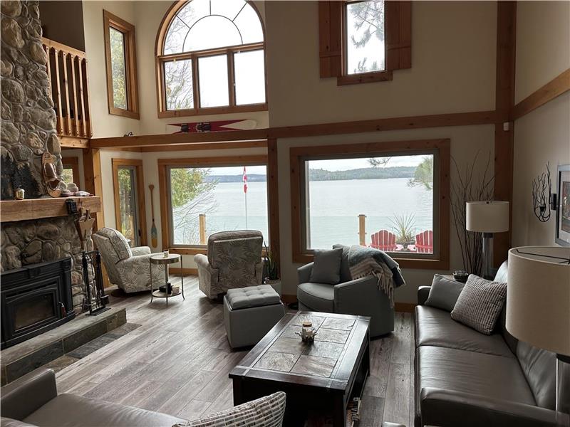 Aylen Lake Cottage (4 season) - Madawaska Cottage Rental | PL-39416 ...