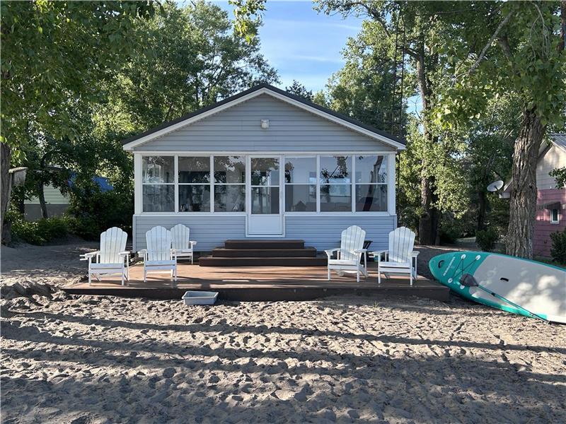 Long Point Lakefront Family Beach - Long Point Cottage Rental | GL ...