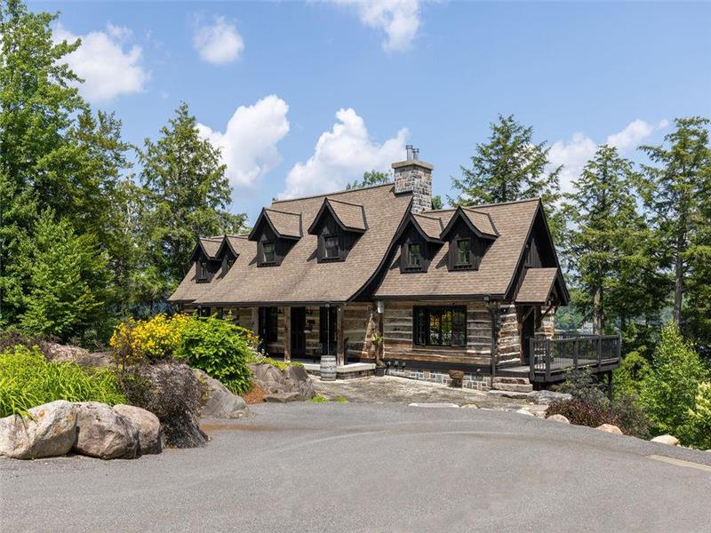 Little Joe Lodge - Lake Joe, - Rosseau Cottage Rental | PL-39740 ...