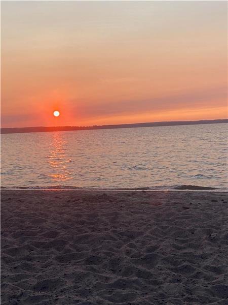 Getaway on the Beautiful Sandy - Round Lake Centre Cottage Rental | PL ...