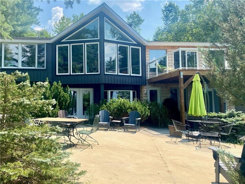 Getaway on the Beautiful Sandy - Round Lake Centre Cottage Rental | PL ...