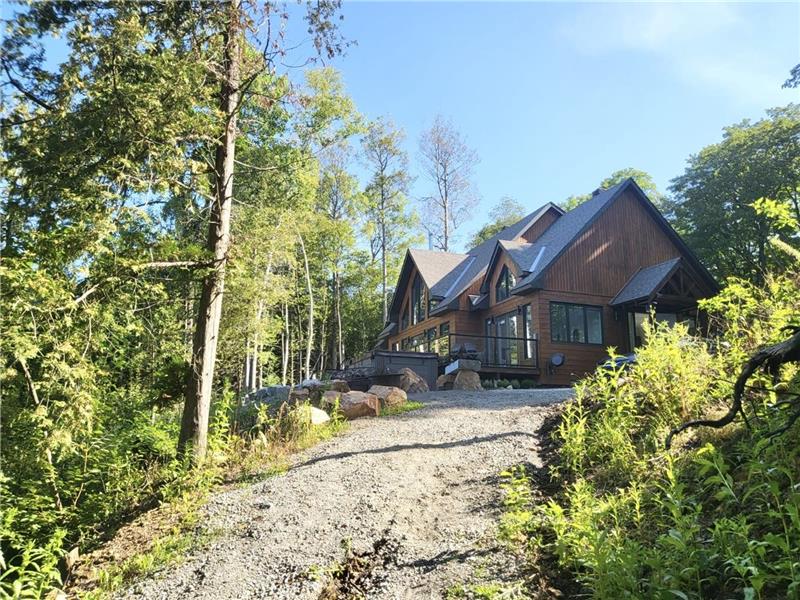 Waterfront Lake House on the Big - Portland Cottage Rental | GL-40576 ...