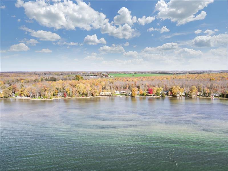 Sandy Shores - Shallow Waterfront - Orillia Cottage Rental | DI-40637 ...