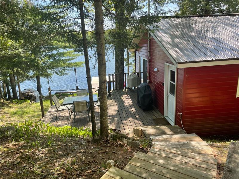 Cozy Cottage and Bunkie on the - Ardoch Cottage Rental | GL-40793 ...
