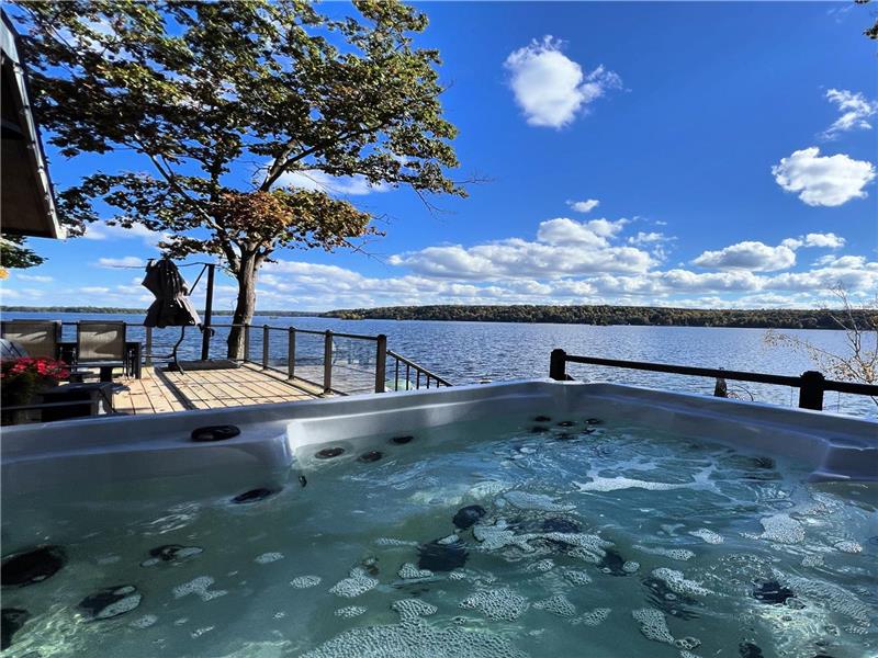 Lakehouse on the Rocks Waterfront - Buckhorn Cottage Rental | PL-41224 ...