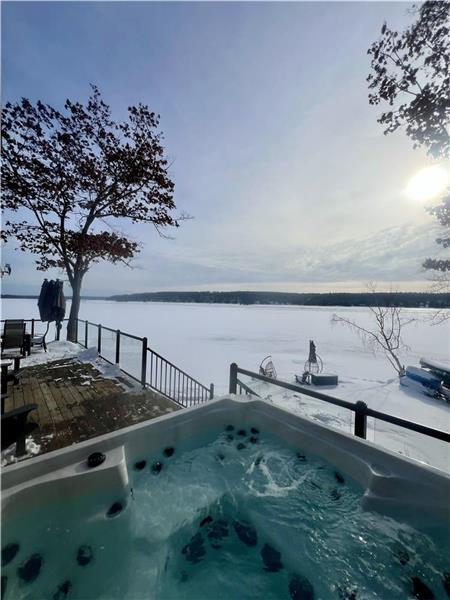 Lakehouse on the Rocks Waterfront - Buckhorn Cottage Rental | PL-41224 ...