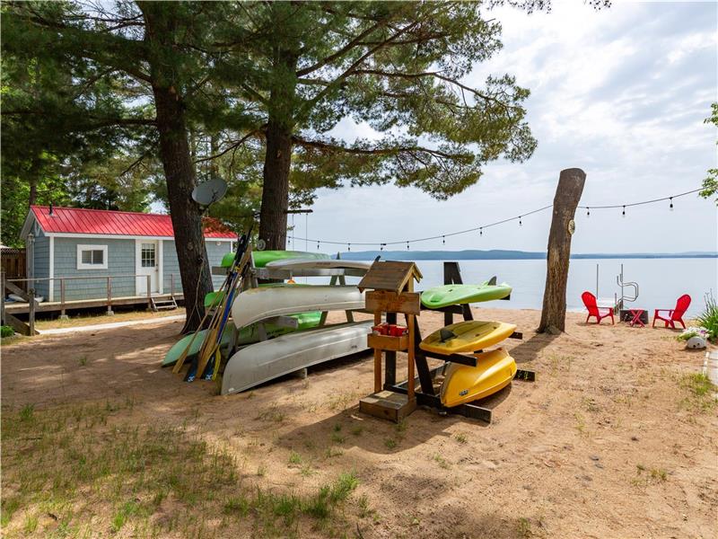 The Beach Cottages: 3 Cottages + 1 - Round Lake Centre Cottage Rental ...