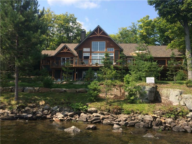 The Pines - Haliburton Cottage Rental | DI-41811 | CottagesInCanada