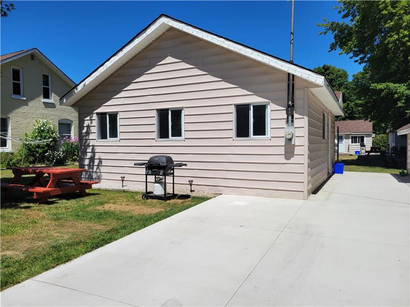 Starlight Cottages - Port Elgin, - Port Elgin Cottage Rental | DI-41997 ...