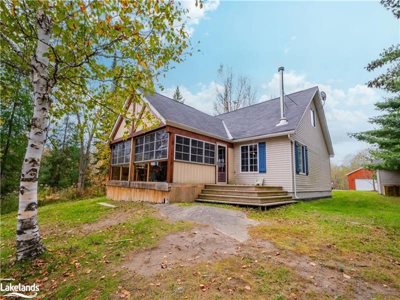 Lakefront Family Retreat on - Parry Sound Cottage Rental | DI-42117 ...