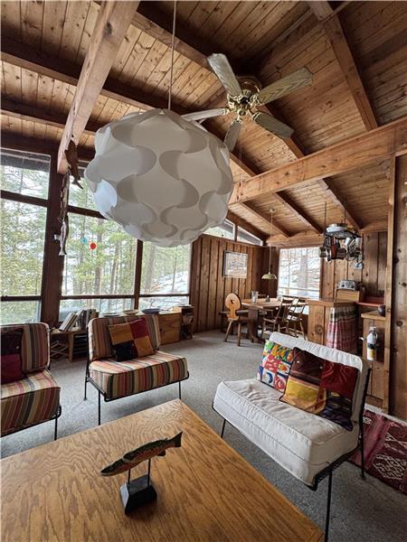 Beautiful Lakeside Cottage - - Perth Cottage Rental | PL-42412 ...