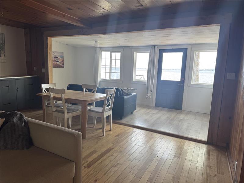 Cozy Cabin on Calabogie Lake - Calabogie Cottage for Sale | FS-42613 ...