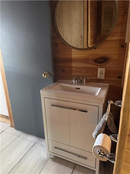 Cozy Cabin on Calabogie Lake - Calabogie Cottage for Sale | FS-42613 ...