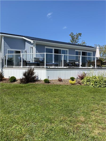 Sea Breeze Cottage - Port Howe Cottage Rental | PL-43263 | CottagesInCanada