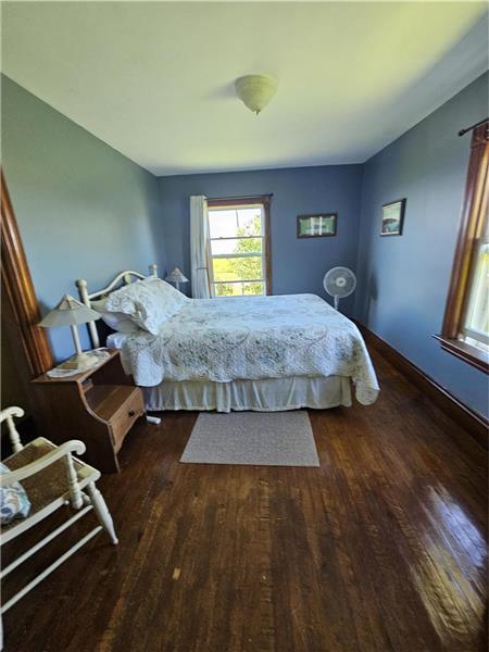Guernsey Cove Oceanfront Farmhouse - Murray Harbour Cottage Rental | GL ...